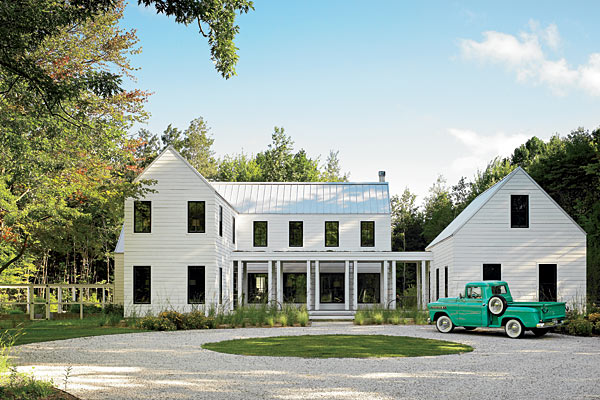 FGH Architects’ Traditional Vacation Home with a Modern Twist – Chicago ...