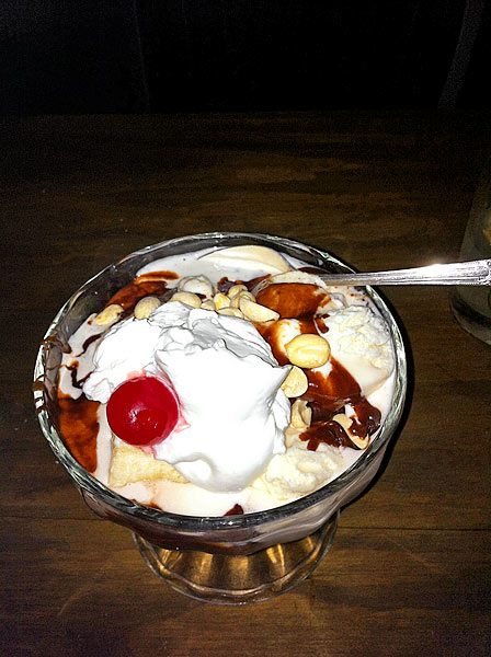 Hot-Fudge Sundae @ Grange Hall Burger Bar – Chicago Magazine