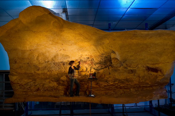 How ‘Scenes From the Stone Age’ Nailed Lascaux’s Cave Man Style ...