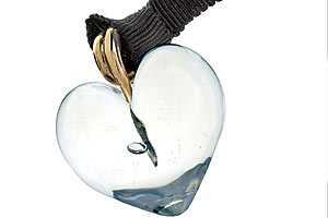 The Sheet: May style must-haves – Chicago Magazine