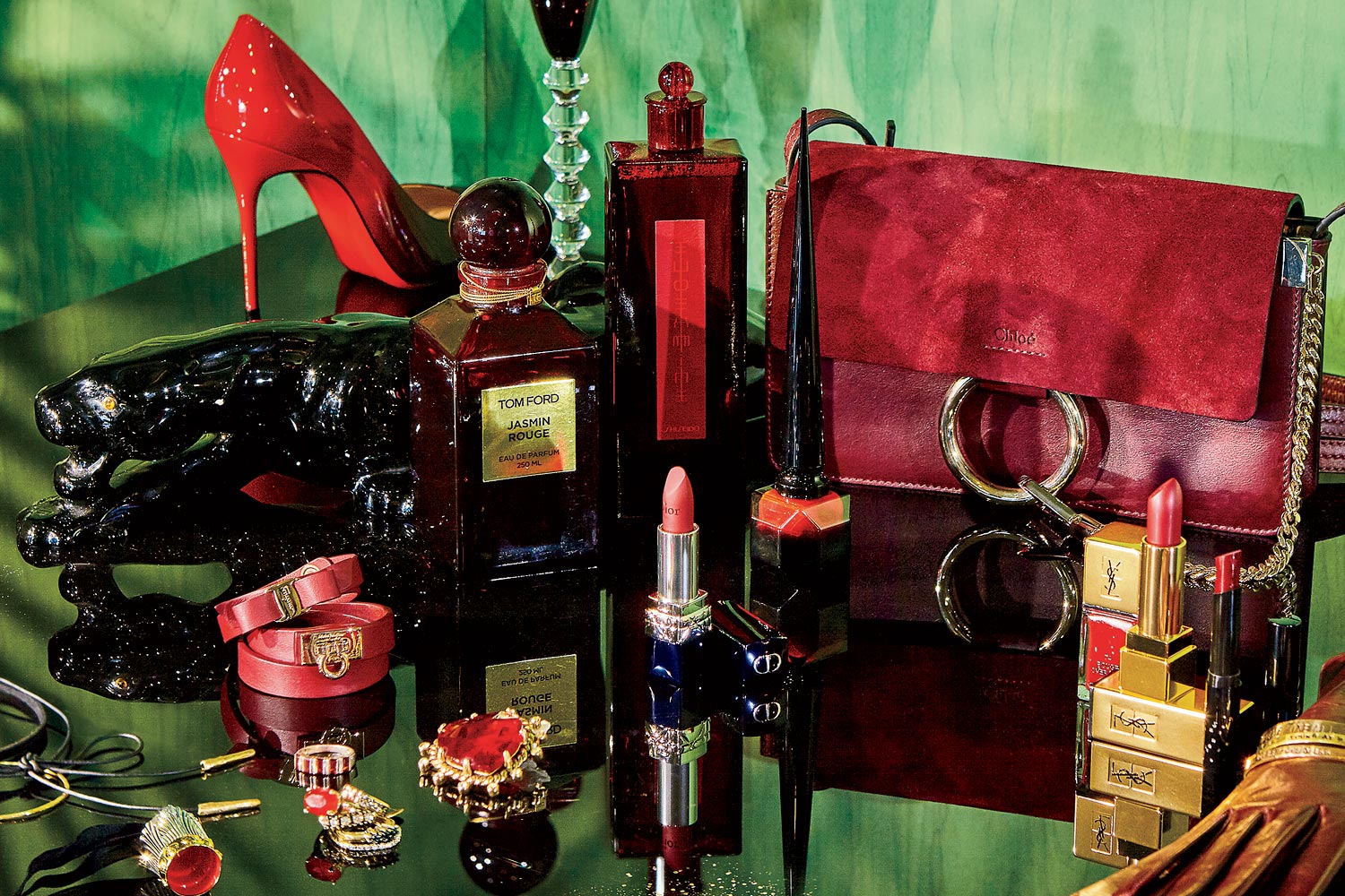 On Trend: Winter Has Us Seeing Red – Chicago Magazine