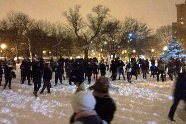 There Was an Epic Snowball Fight in Wicker Park Last Night – Chicago ...