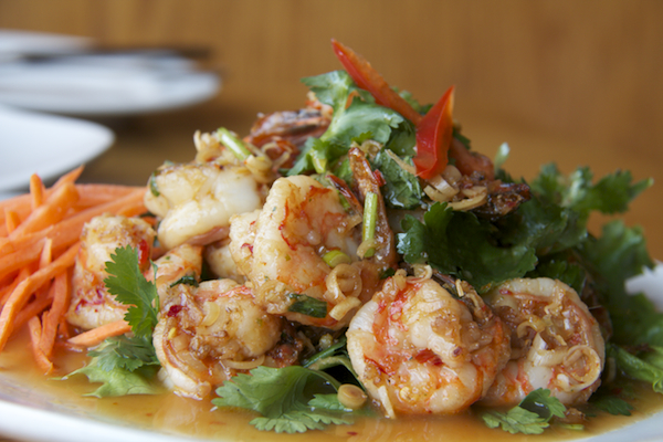 Spoon Thai Review (Updated): Shining in a Simple Setting – Chicago Magazine