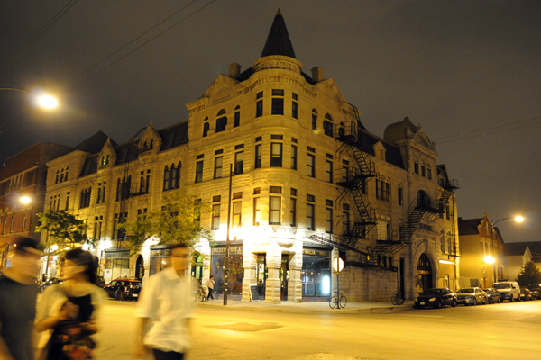 A Night at Punch House, Pilsen's Hot New Basement Bar – Chicago Magazine