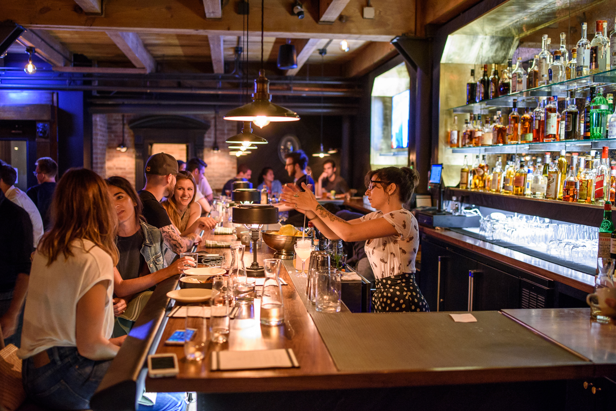The Loyalist Is a Relaxed Cocktail Spot in the West Loop – Chicago Magazine