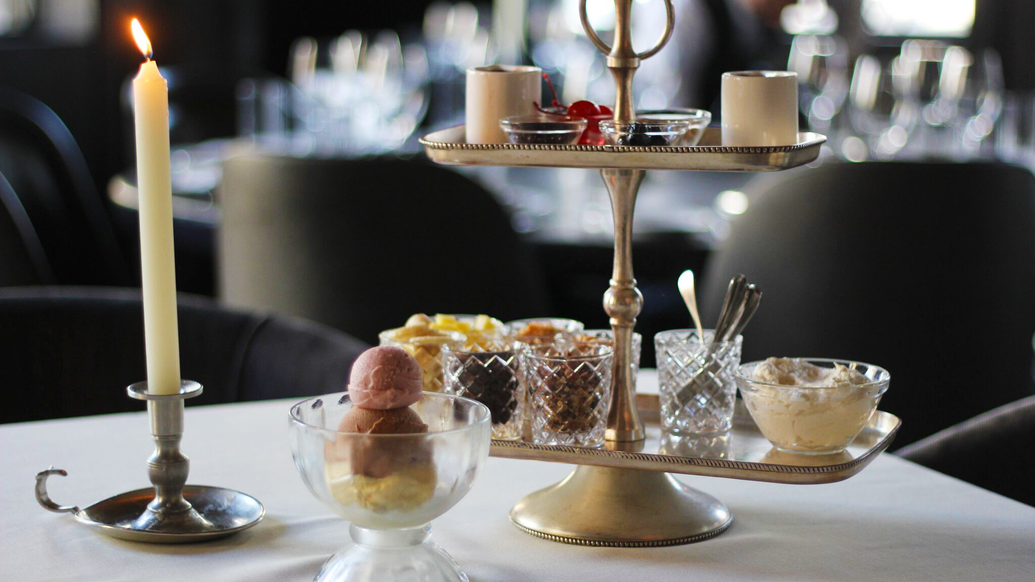 Get an Extremely Classy Ice Cream Sundae at Maple & Ash – Chicago Magazine