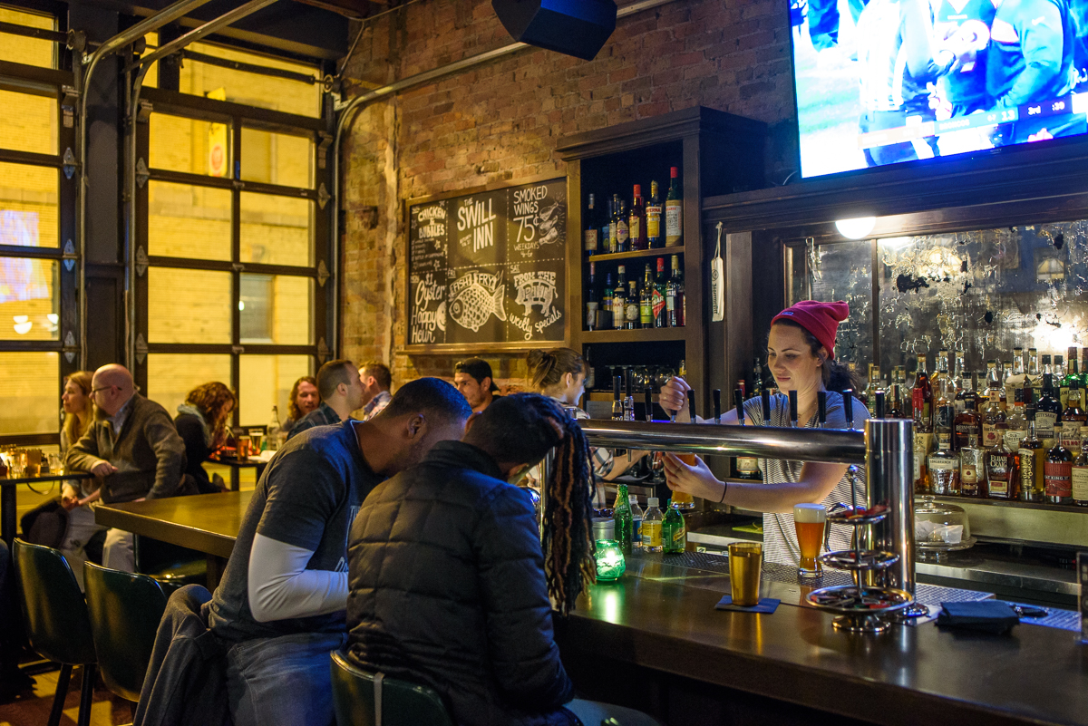 There Are No Frills at Swill Inn – Chicago Magazine