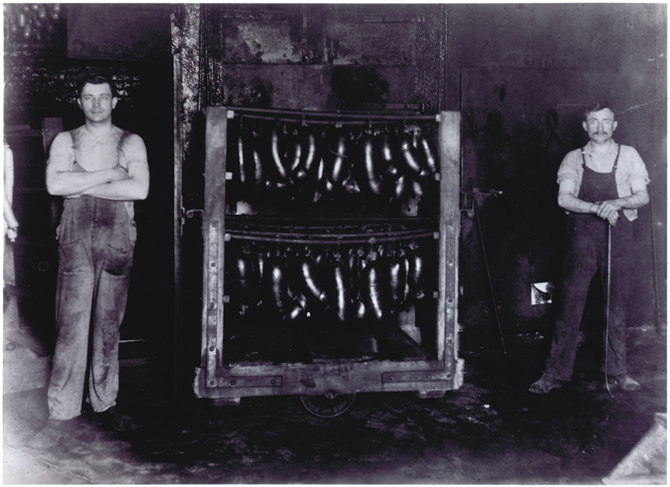 Vienna Beef's New Museum Captures 125 Years of Chicago Dog History ...