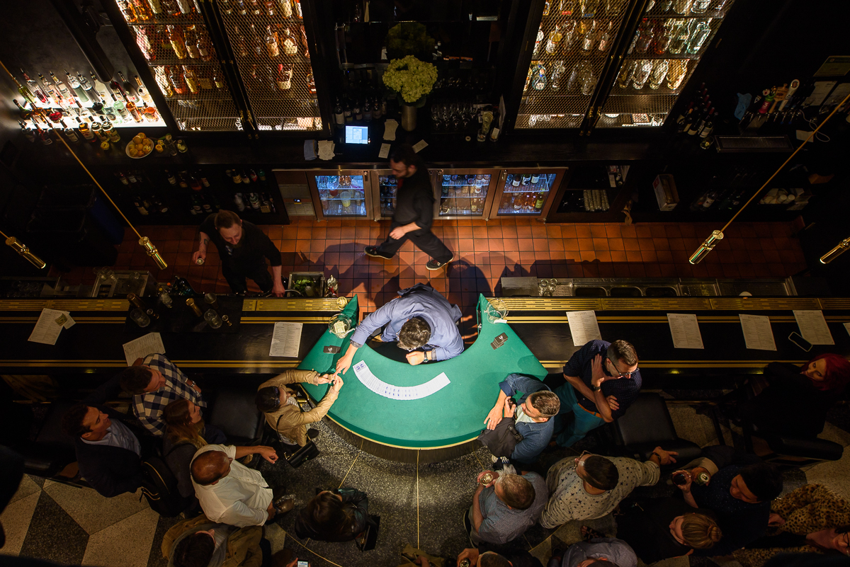 Chicago Magic Lounge Has Plenty to Pull Out of Its Sleeve – Chicago ...