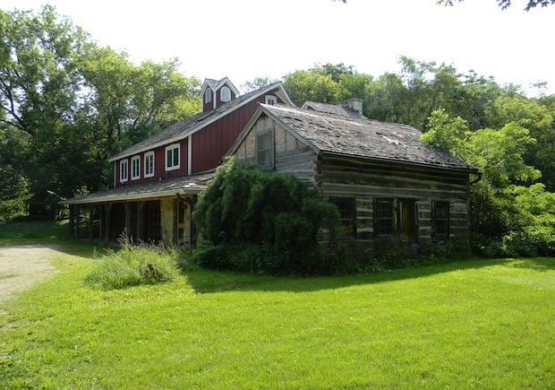 Get an Illinois Log Cabin—and Much, Much More—for $475,000 – Chicago ...