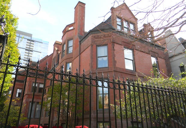 Buy a Duplex in the Marshall Field, Jr. Mansion For $1.4 Million ...