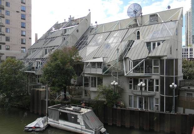 Tour One of Harry Weese's Wildly Nautical River Cottages – Chicago Magazine
