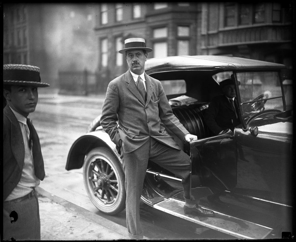 The Tribune Has Turned Blue – Chicago Magazine