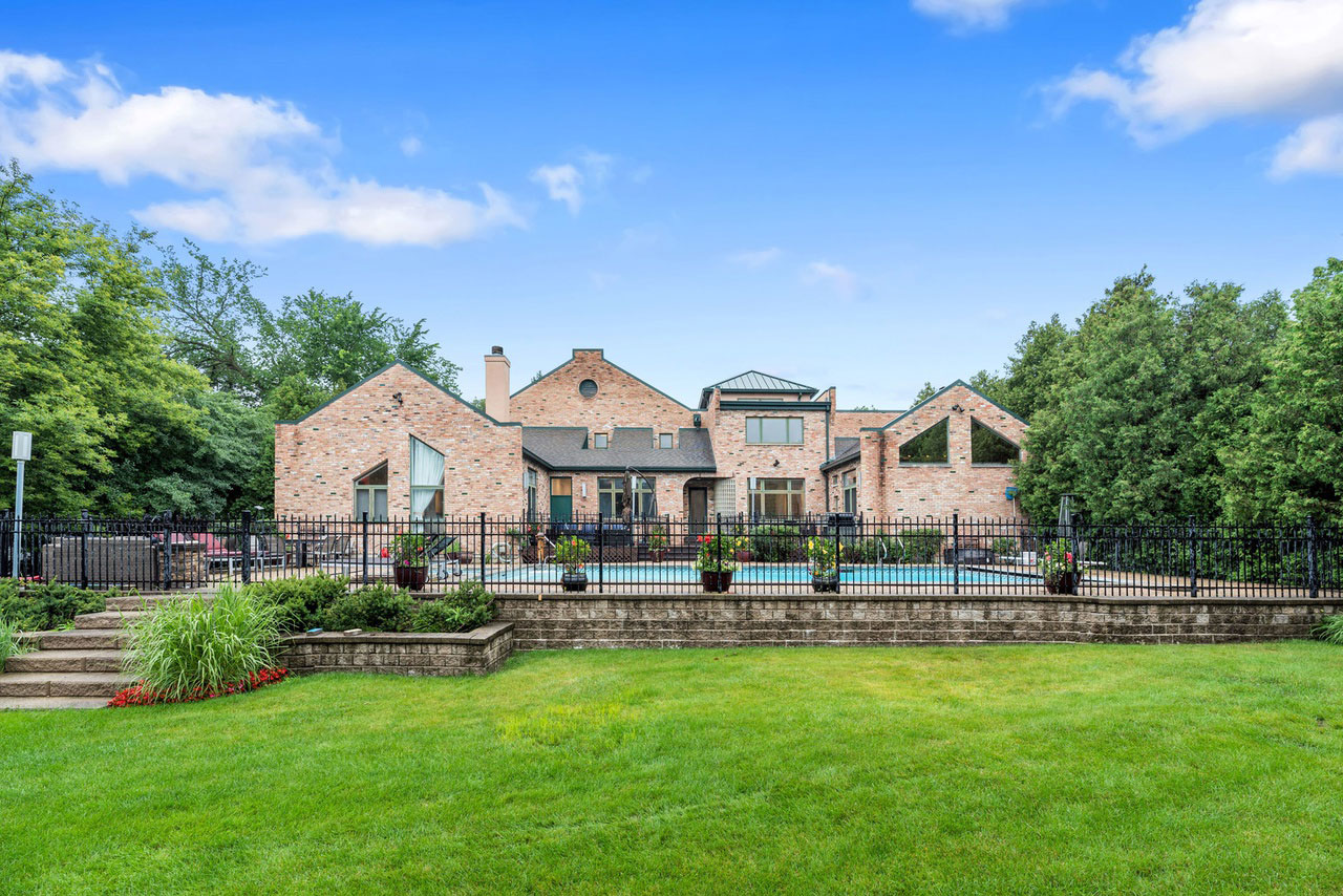 Totally 1990s Homes for Sale – Chicago Magazine