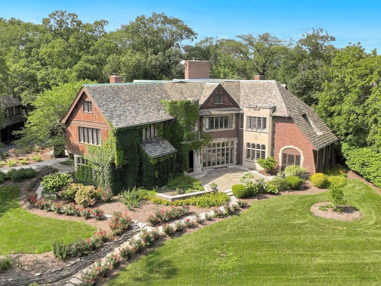 Five South Side Properties for Sale – Chicago Magazine