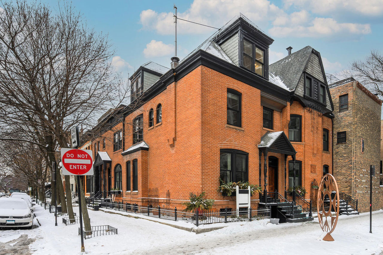 An Edgar Miller and Other Homes for Sale in Old Town – Chicago Magazine