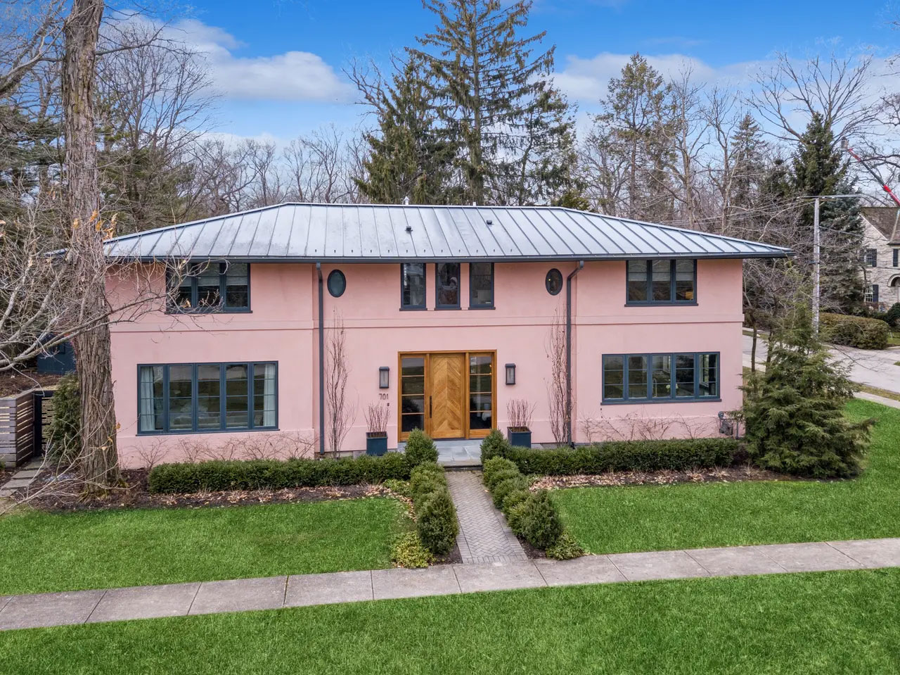 Five Pink Homes on the Market – Chicago Magazine