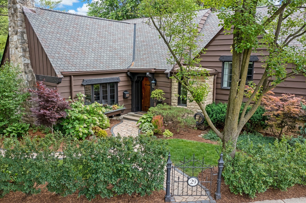 Four Roscoe Harold Zook Houses For Sale – Chicago Magazine