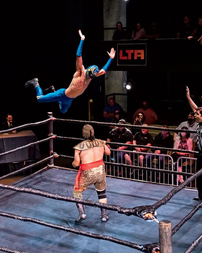 Cheer for Luchadores Onstage at the Goodman – Chicago Magazine