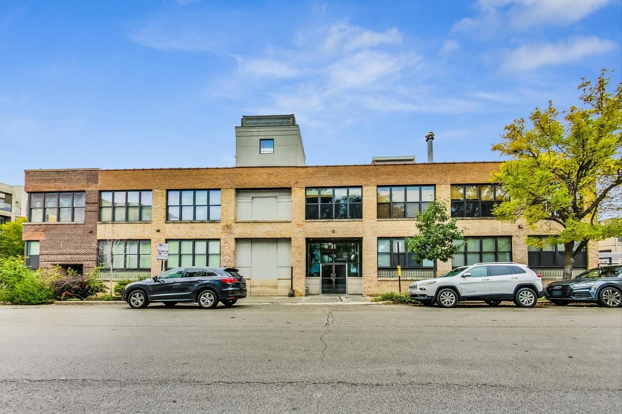 Five Live-Work Spaces For Sale – Chicago Magazine