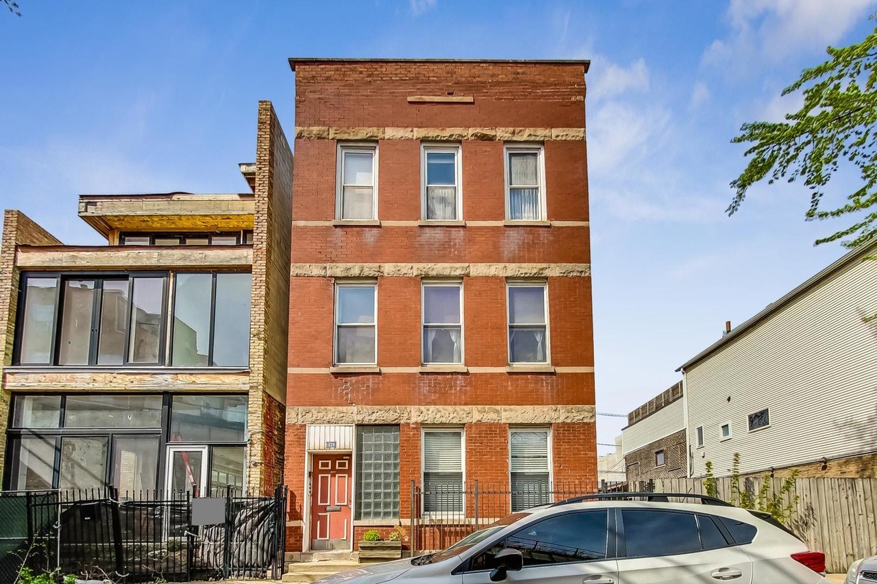 Five Homes for Sale Along Elston Avenue – Chicago Magazine