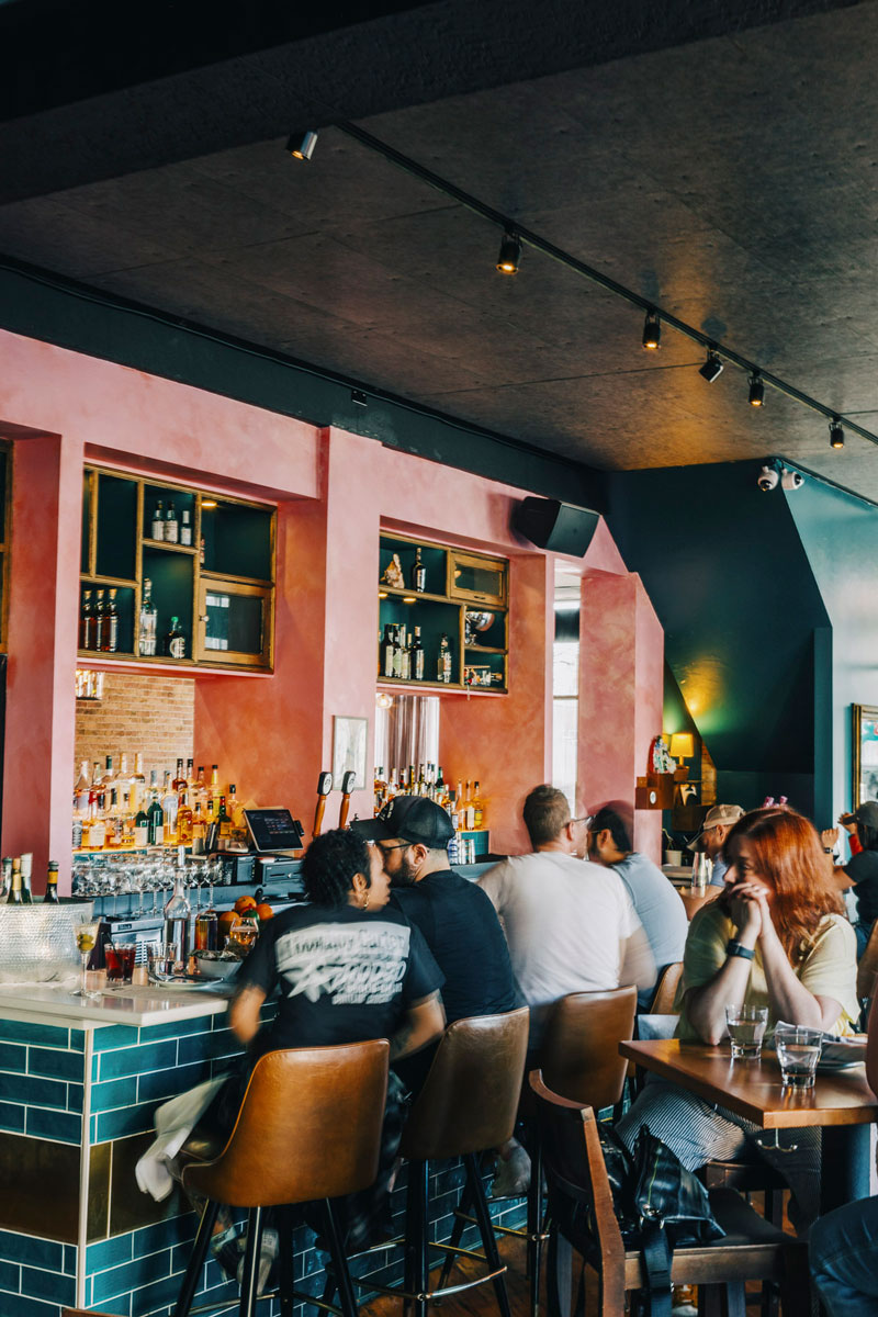 When the Wife’s Away, Take a Solo Dining Foray – Chicago Magazine